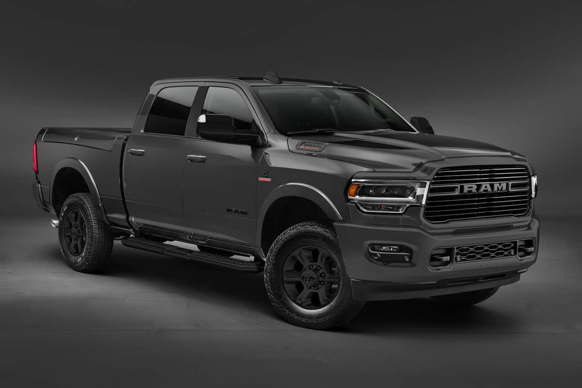 Picape RAM 2500 estreia versão Night Edition para ficar mais exclusiva