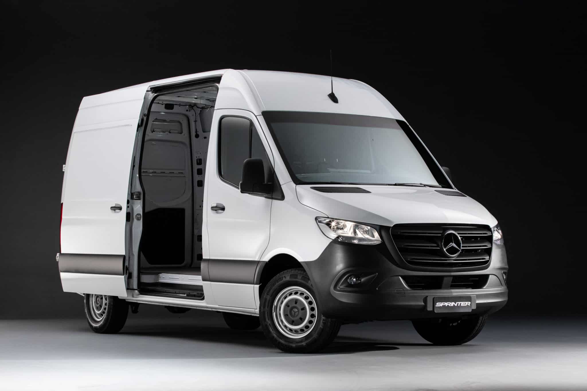 Novo Mercedes Sprinter Street 315 CDI estreia motor mais forte e eficiente