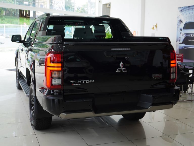 Nova Mitsubishi Triton 2026 chega a Curitiba na De Castro